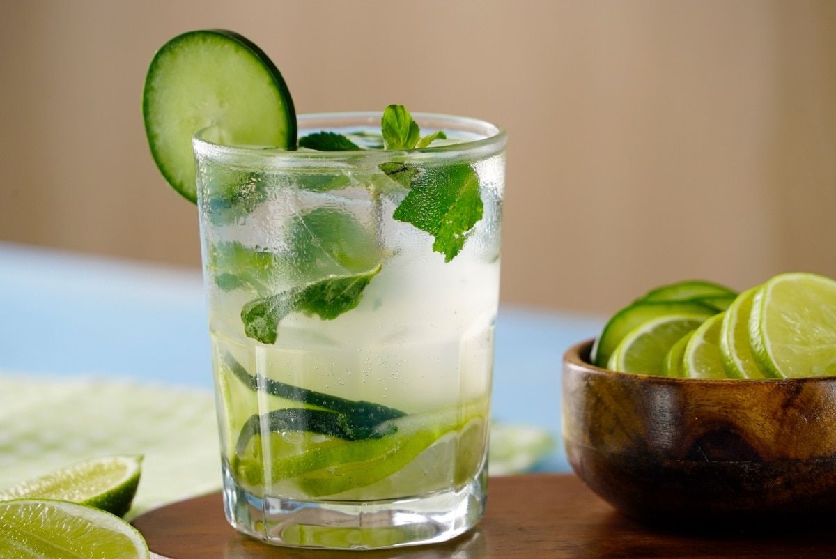 Esta bebida con vodka la querrás hacer en todas tus reuniones | Recetas