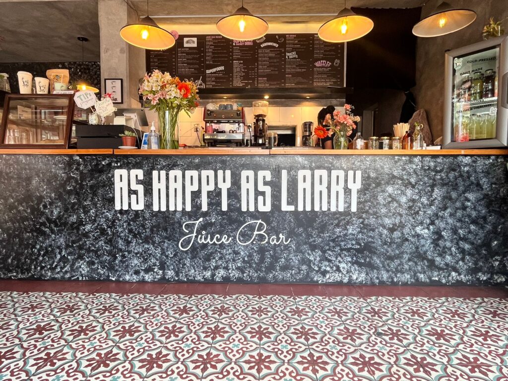“As Happy As Larry” | Restaurantes