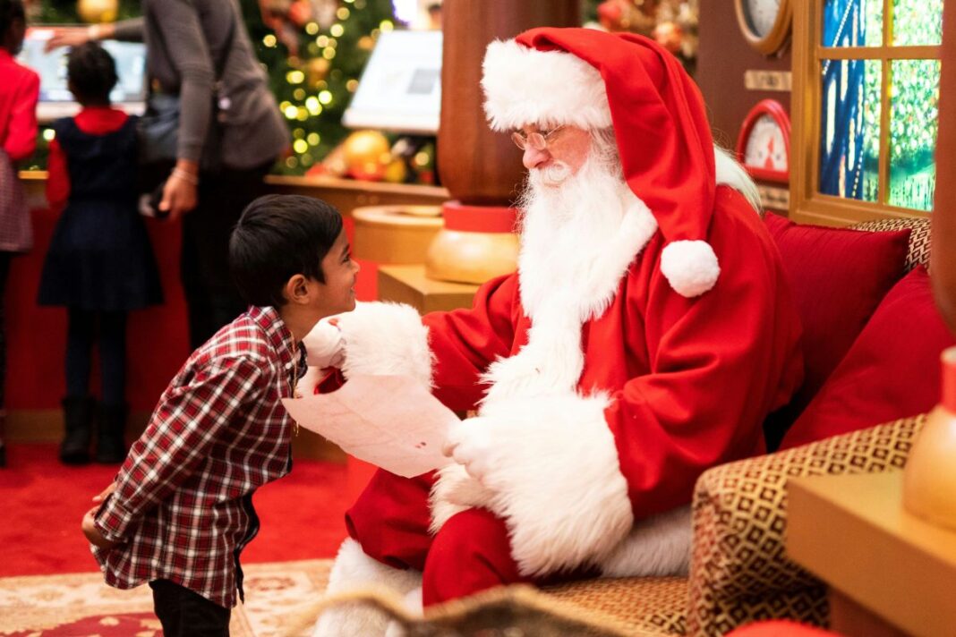 Deja tu carta a Santa Claus en estos buzones de CDMX | Actividades del Mes